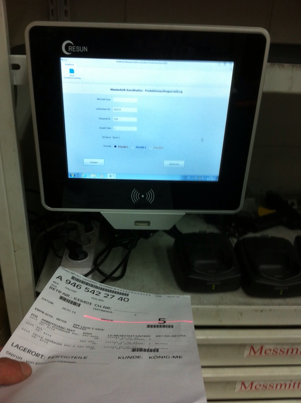 Fanless Panel PC integrated with Scanner and RFID - Industrial Panel PC